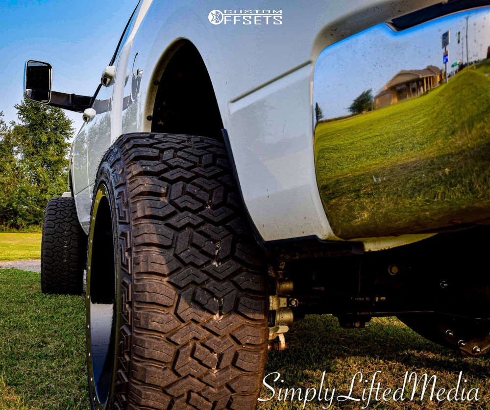 2017 Ram 2500 with 22x12 -44 RBP 89r and 35/12.5R22 Fury Offroad ...