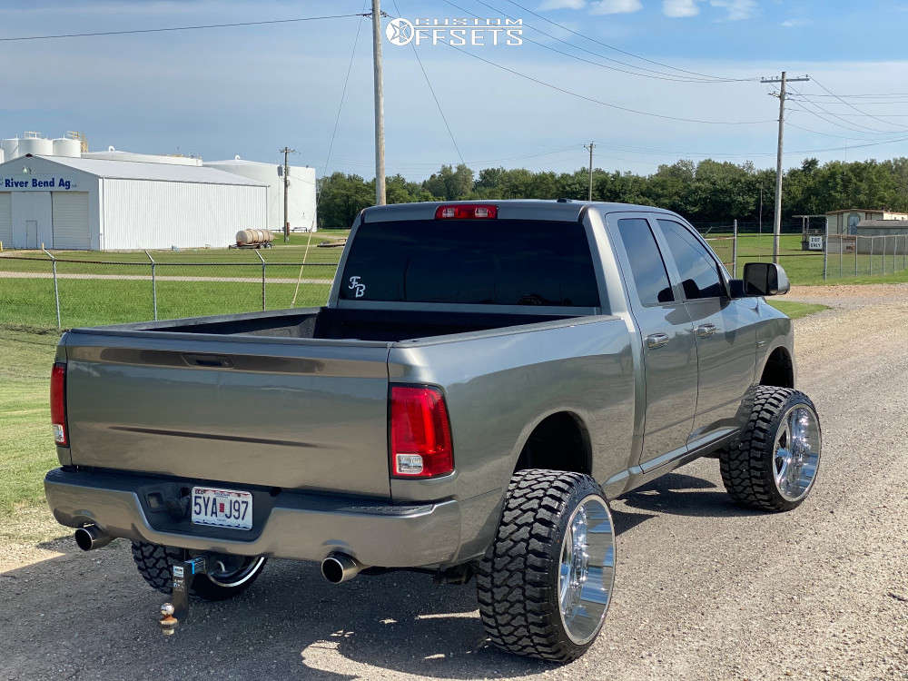 2012 Ram 1500 with 24x14 -76 Dropstars 655c and 33/14.5R24 Fury Offroad ...