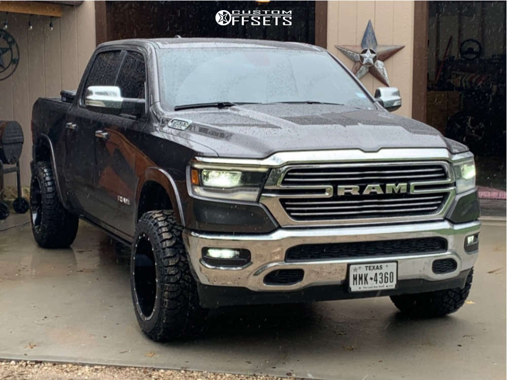 2020 Ram 1500 with 20x12 -44 Hardrock Spine Xposed and 33/12.5R20 Kenda ...