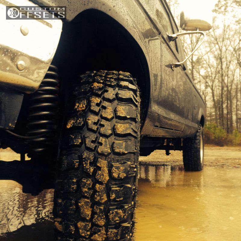 1991 Ford Ranger with 15x8 -19 Pacer LT and 275/65R15 Federal Couragia ...