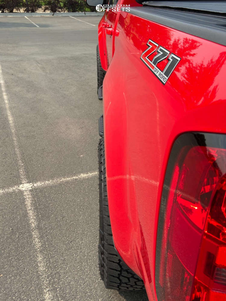 2019 Chevrolet Colorado with 17x8.5 0 Method Grid and 265/70R17 Falken ...