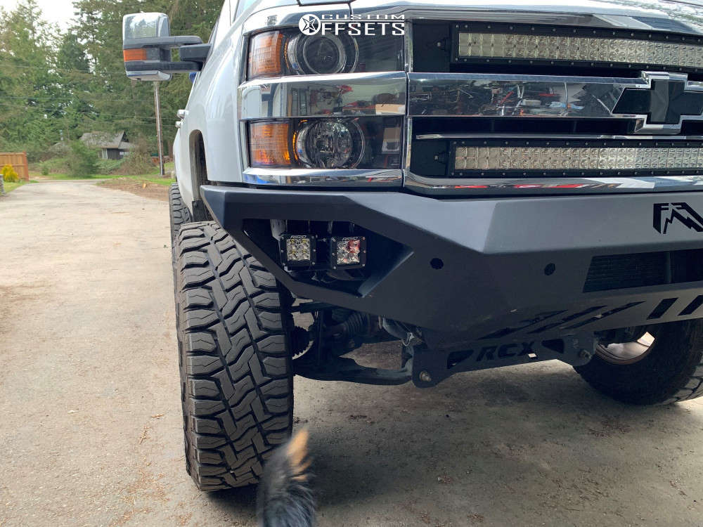 2015 Chevrolet Silverado 2500 HD with 20x10 -24 Method Con6 and 37/13 ...