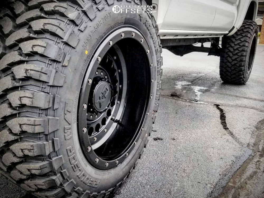 2017 Toyota Tacoma with 20x12 -44 XD Xd136 and 35/13.5R20 RBP Repulsor ...