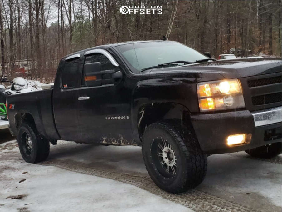 2007 Chevrolet Silverado 1500 with 18x10 -24 XD Xd778 and 33/12.5R18 ...