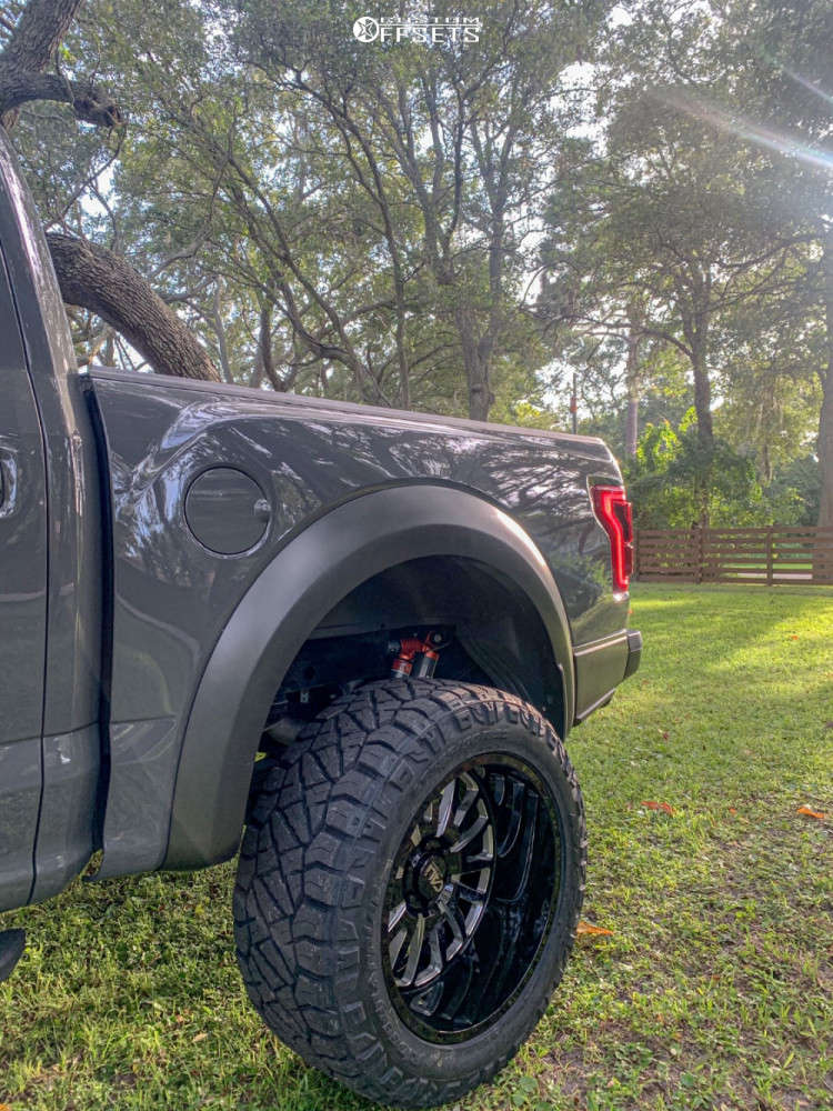 2020 Ford Raptor with 22x12 -51 Cali Offroad Summit and 35/12.5R22 ...
