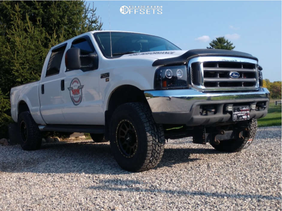 2004 Ford F-250 Super Duty with 18x9 -12 Method Nv and 33/12.5R18 ...