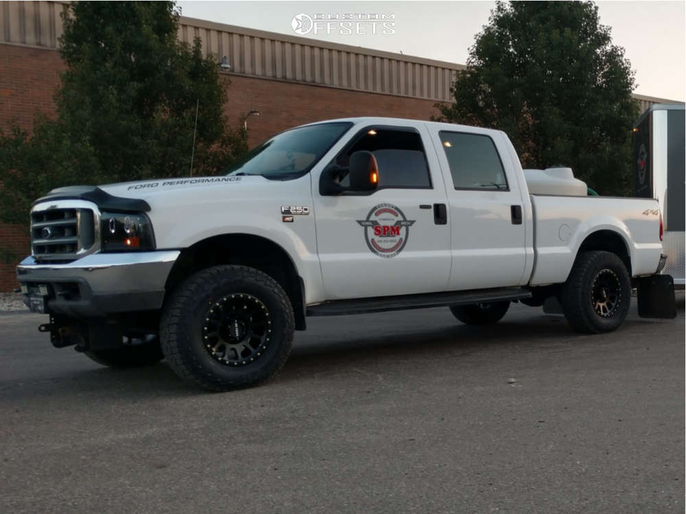 2004 Ford F-250 Super Duty with 18x9 -12 Method Nv and 33/12.5R18 ...