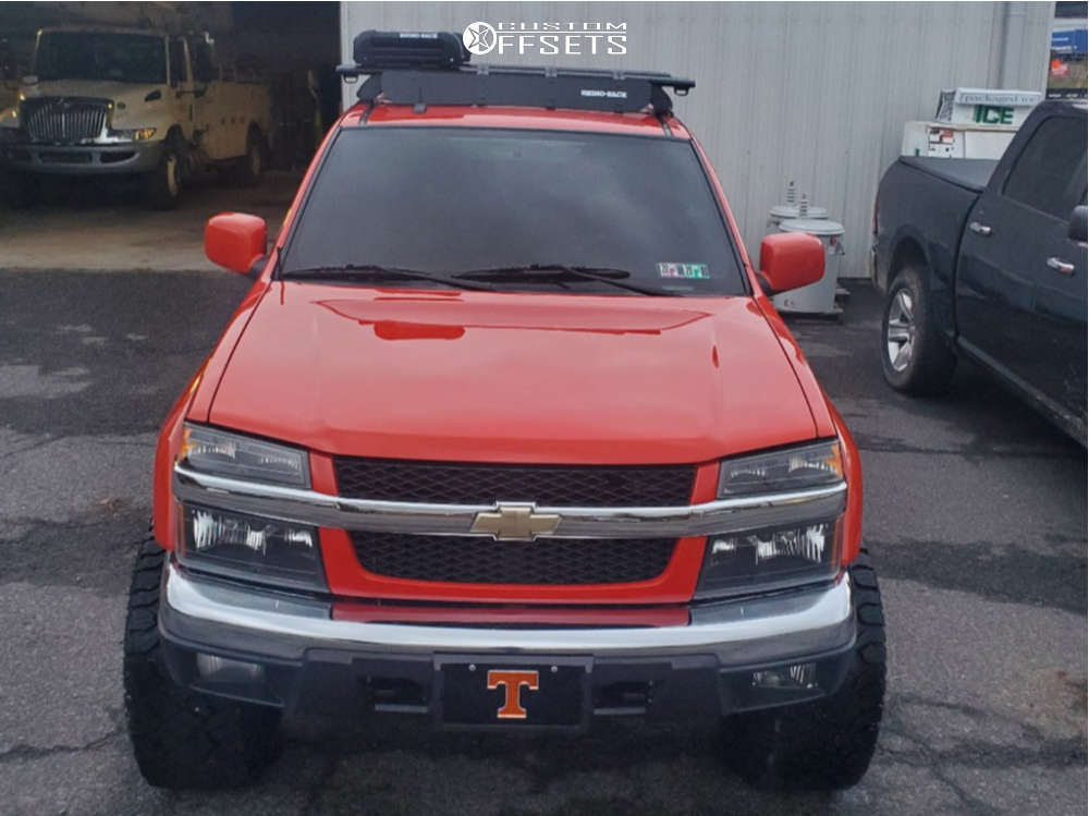 2012 Chevrolet Colorado with 20x12 -44 Fuel Assault and 33/12.5R20 ...