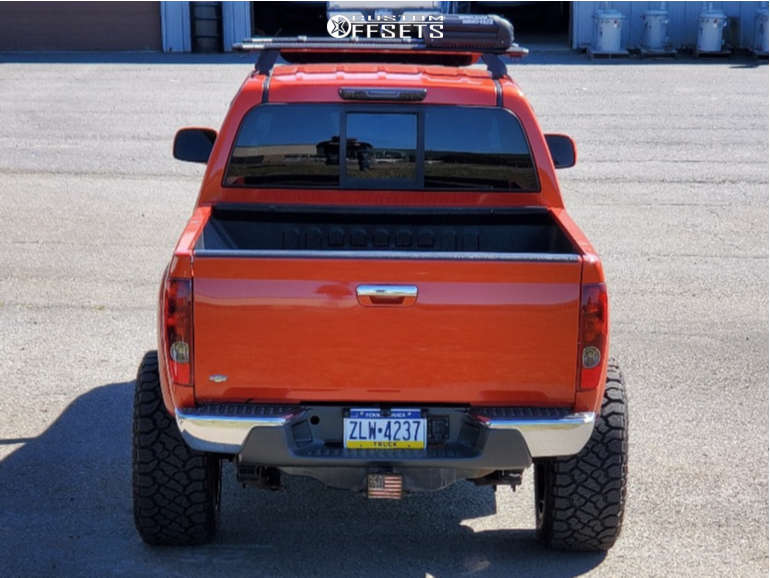 2012 Chevrolet Colorado with 20x12 -44 Fuel Assault and 33/12.5R20 ...