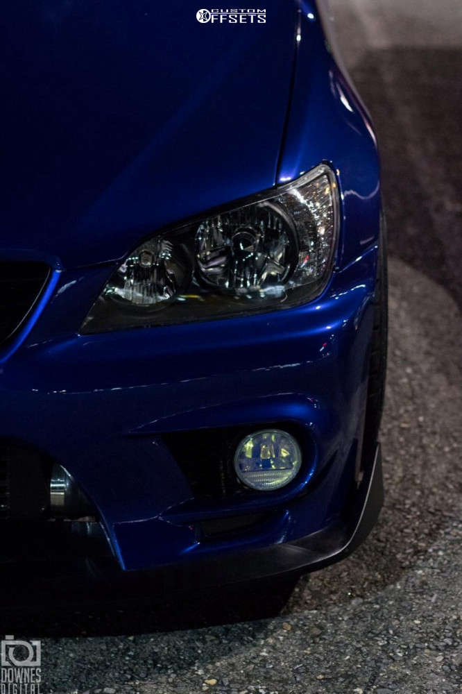 2005 Lexus IS300 with 18x8.5 35 Miro 398 and 225/40R18 Maxxis Victra and Coilovers | Custom Offsets