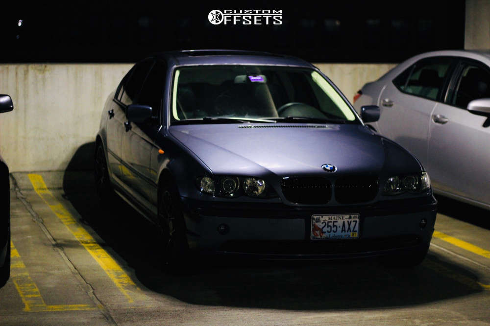 2004 BMW 325xi with 17x8 35 Petrol P2b and 215/45R17 Hankook Ventus V2 ...