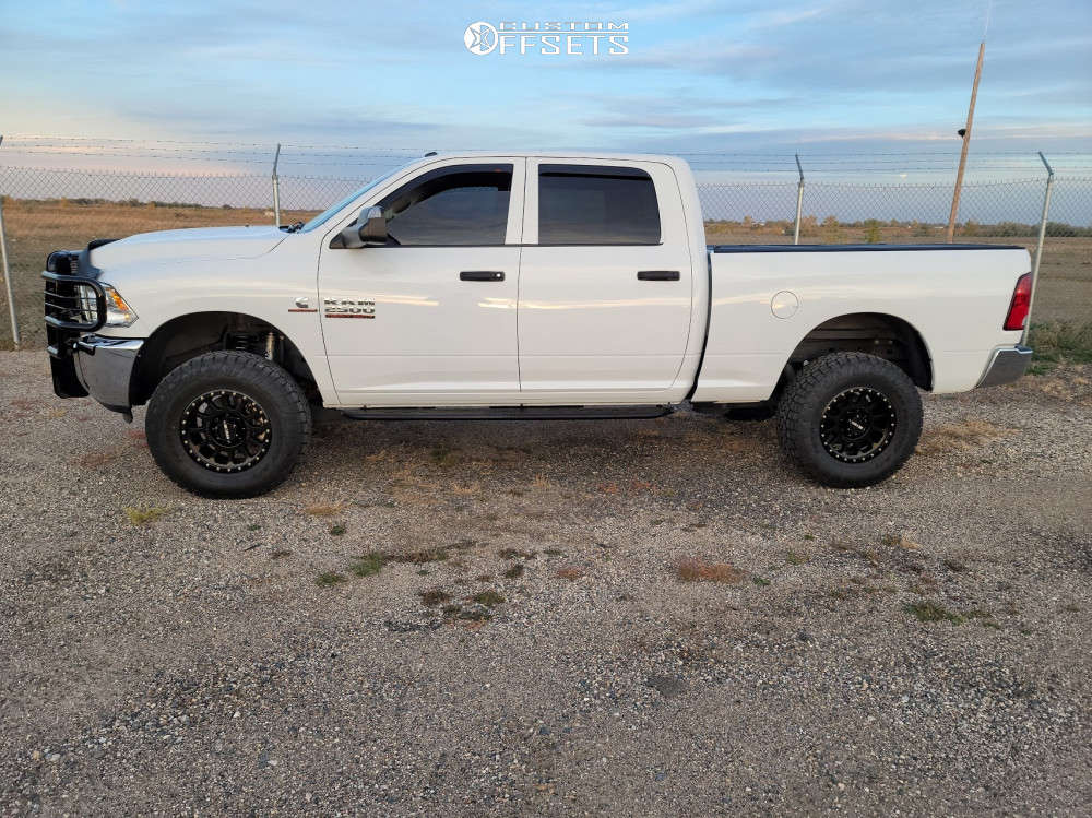 2018 Ram 2500 with 18x9 18 Method Mr305 and 35/12.5R18 Toyo Tires Open ...
