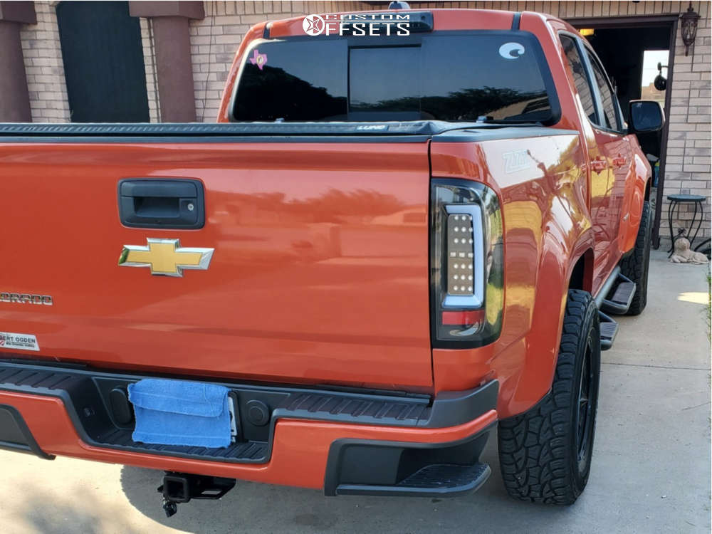 2016 Chevrolet Colorado with 17x8.5 12 XD Rockstar 3 and 265/70R17 ...