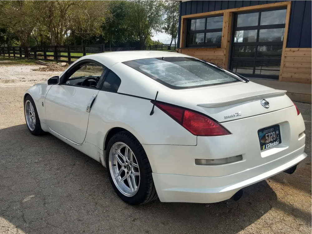 2004 Nissan 350Z with 18x9.5 22 ESR Cs15 and 245/45R18 Federal SS595 ...