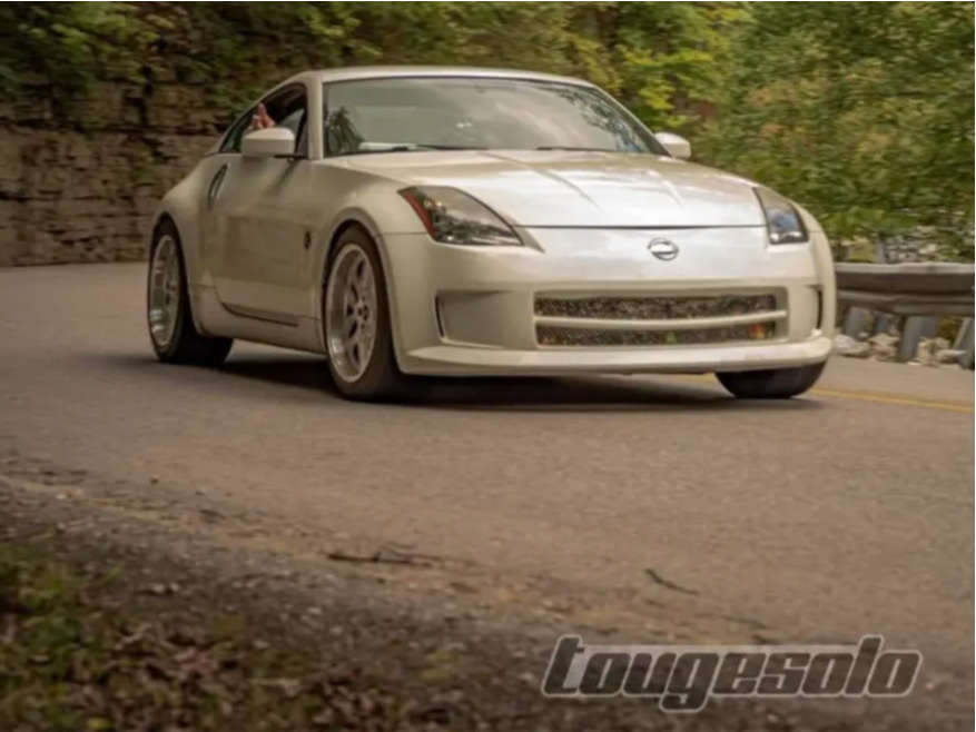 2004 Nissan 350Z with 18x9.5 22 ESR Cs15 and 245/45R18 Federal SS595 ...