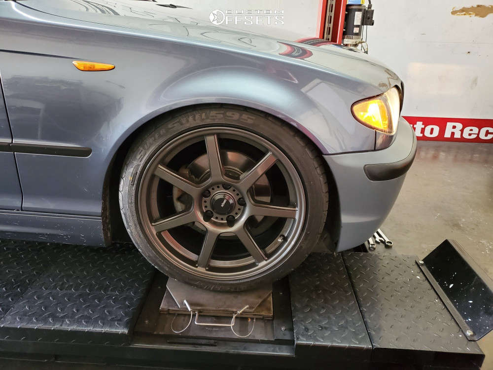 2003 BMW 325i with 18x8.5 32 Konig Ultraform and 225/40R18 Federal ...