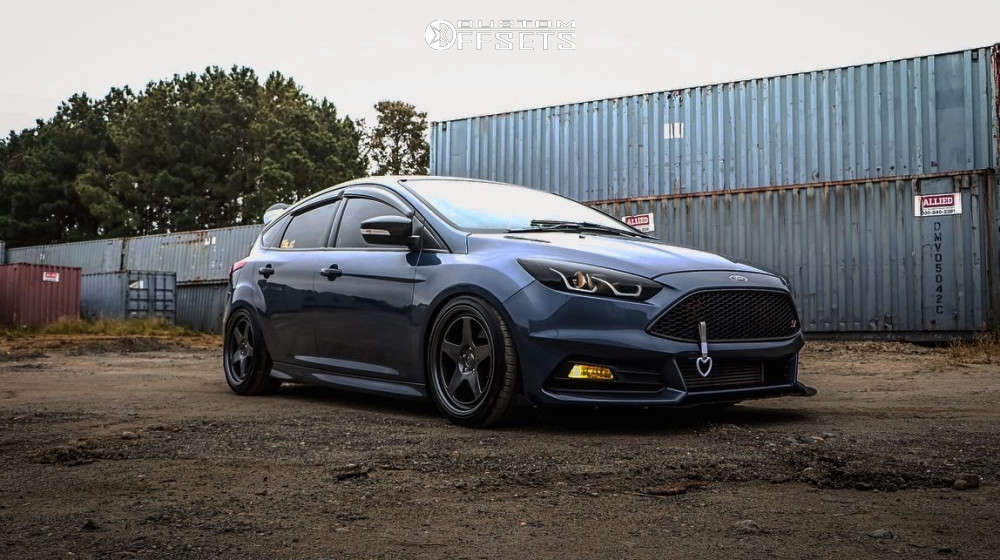 2018 Ford Focus with 18x9 35 Kansei Knp and 235/40R18 Kelly Edge Hp and ...