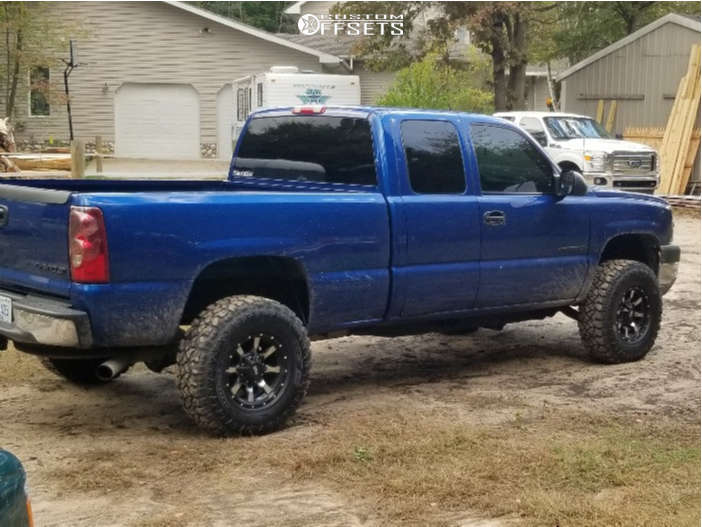 2003 Chevrolet Silverado 2500 HD with 16x8 0 Moto Metal Mo970 and 33/12 ...