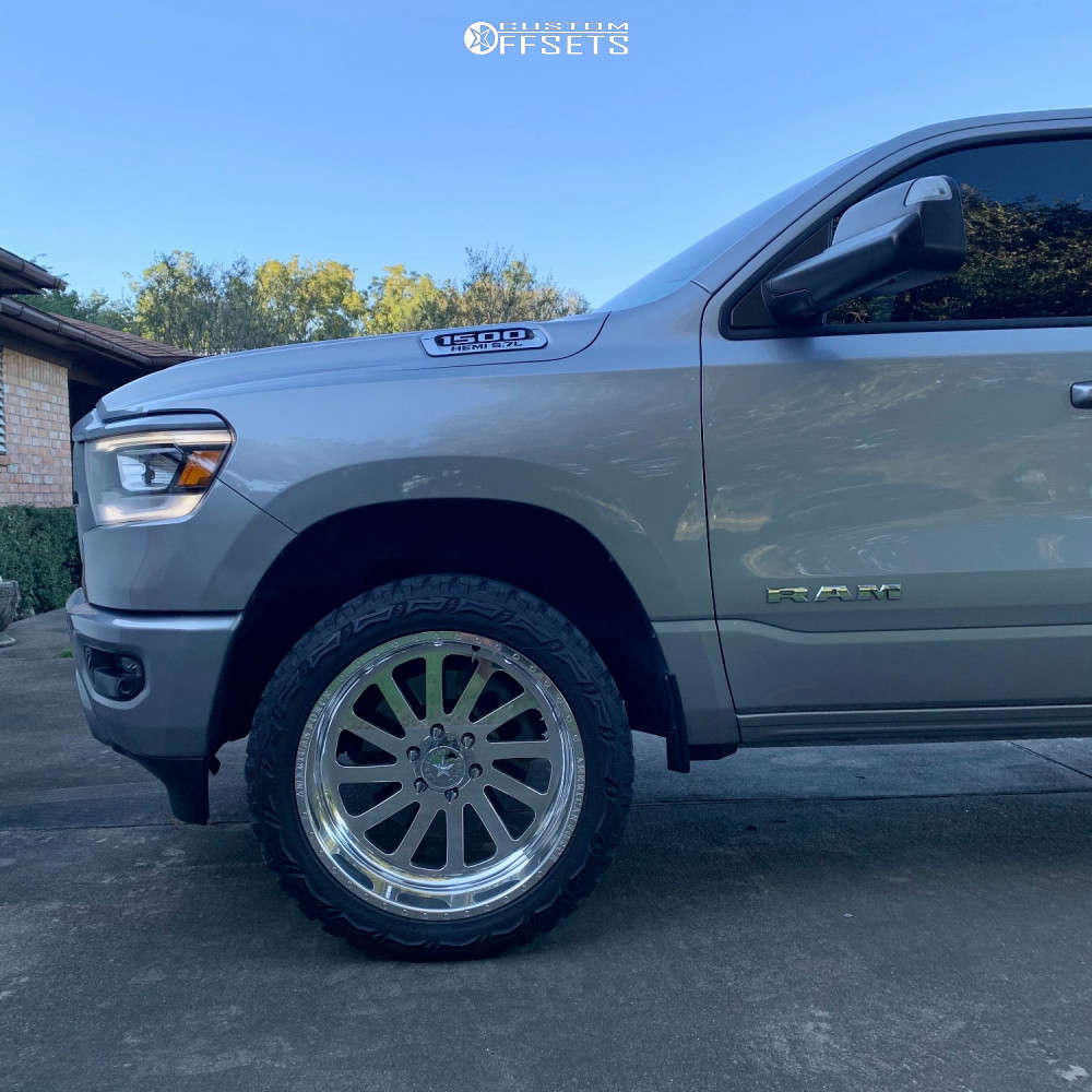 2019 Ram 1500 with 22x10 -25 American Force Burnout SS and 33/12.5R22 ...