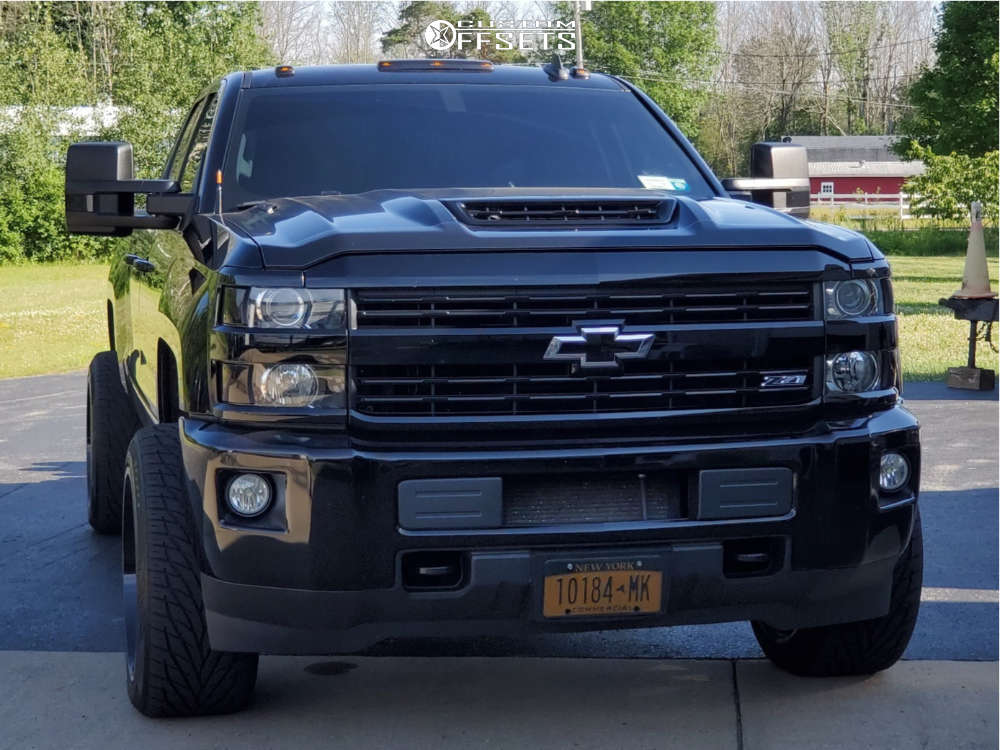 2016 Chevrolet Silverado 2500 HD with 22x12 -44 Dropstars 655bm and 305 ...