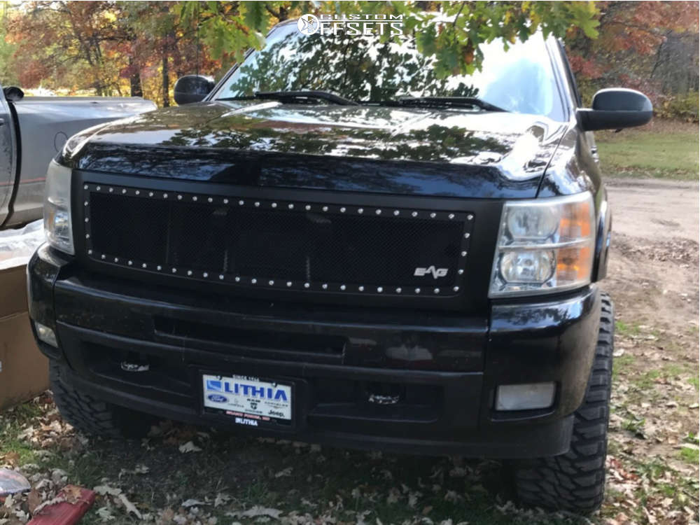 2009 Chevrolet Silverado 1500 with 20x9 -0 LRG 110 and 33/12.5R20 ...