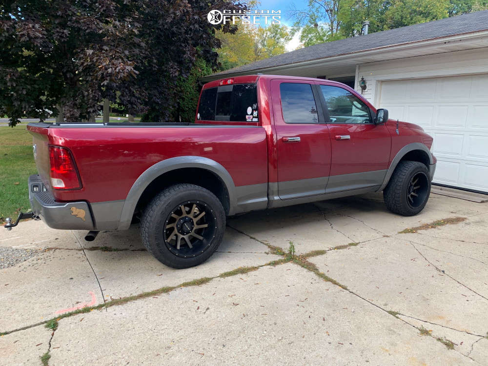 2012 Ram 1500 with 20x12 -44 Raceline Twist and 33/12.5R20 Suretrac ...