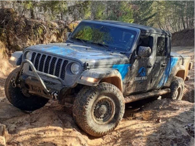 2020 Jeep Gladiator with 17x9 -12 XD Xd136 and 315/70R17 Nitto Ridge ...