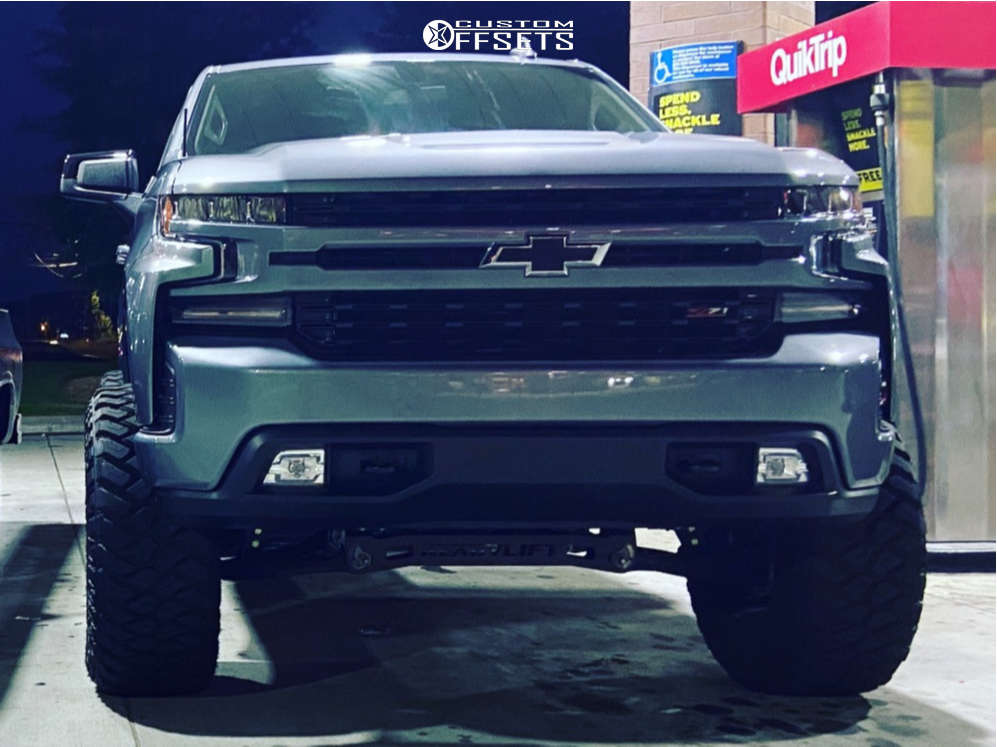2019 Chevrolet Silverado 1500 with 20x10 -24 XD Rockstar Ii and 37/13 ...