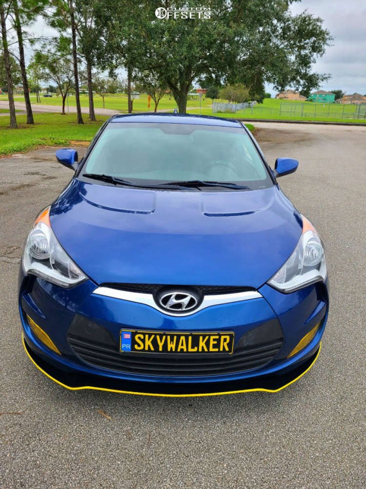 2017 Hyundai Veloster with 17x7 38 XXR 521 and 215/45R17 Nankang NS-20 ...