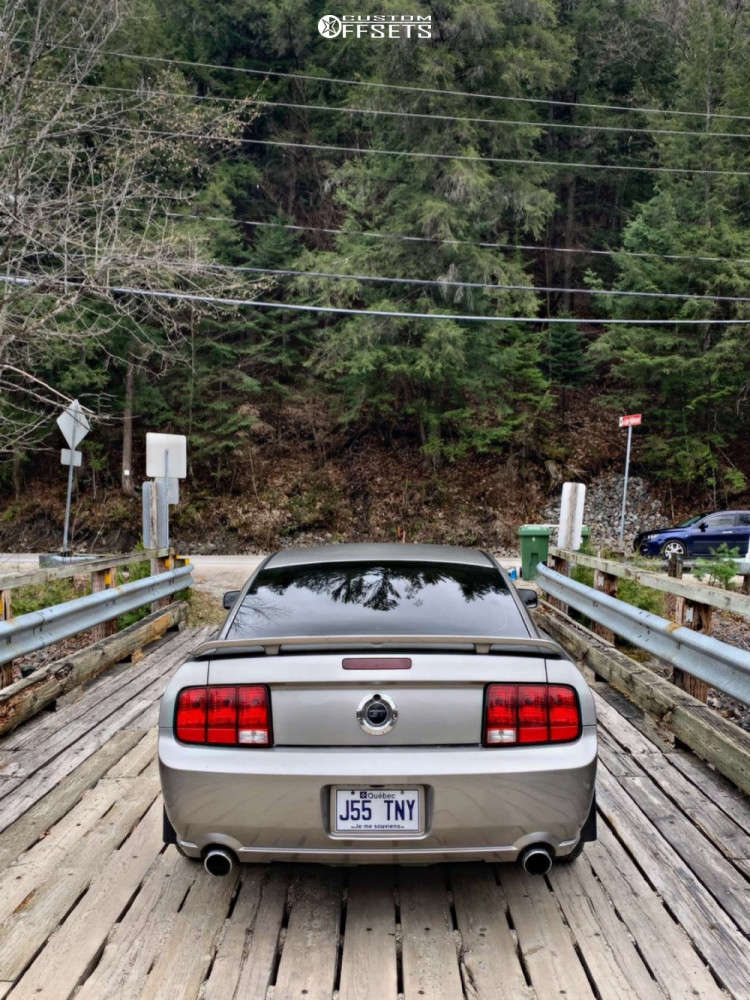 2009 Ford Mustang with 18x9.5 35 ESR Sr01 and 245/45R18 Michelin Pilot ...