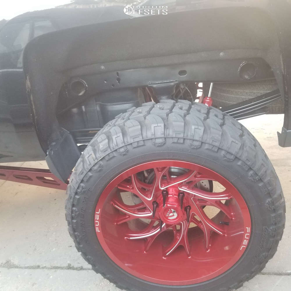 2015 Chevrolet Silverado 1500 with 22x12 -44 Fuel Runner and 35/13.5R22 ...