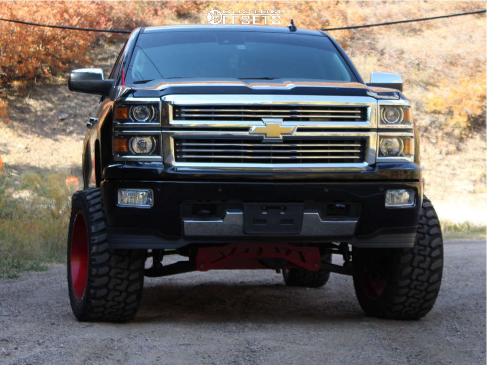 2015 Chevrolet Silverado 1500 with 22x12 -44 Fuel Runner and 35/13.5R22 ...