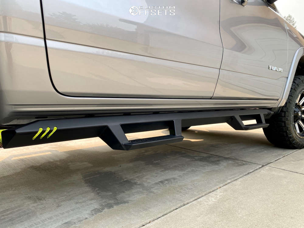 2020 Ram 1500 with 20x10 -24 Fuel Hardline and 33/11.5R20 Nitto Ridge ...