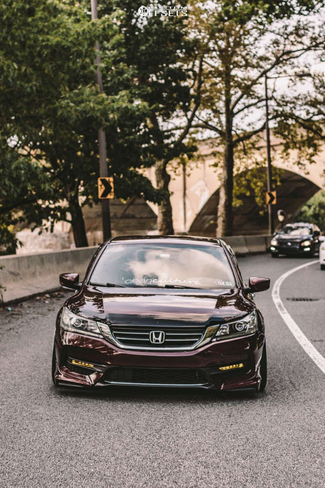2013 Honda Accord with 19x8.5 35 Rotiform Rse and 225/35R19 Nankang Ns ...