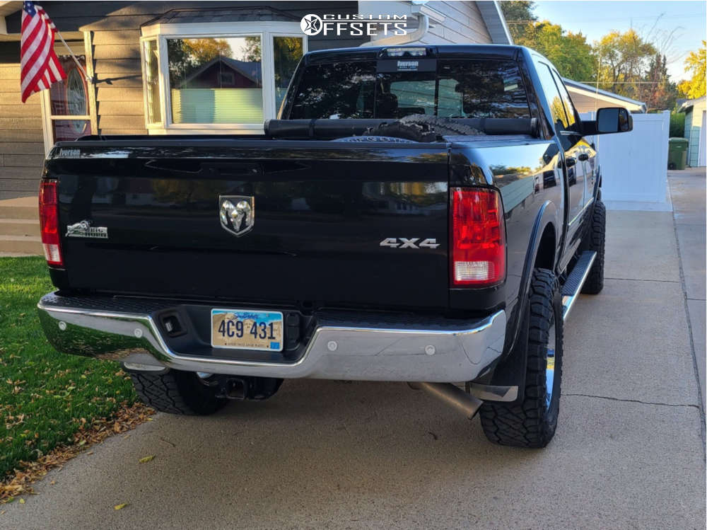 2017 Ram 2500 with 20x9 Hostile Sprocket and 35/12.5R20 Nitto Ridge ...