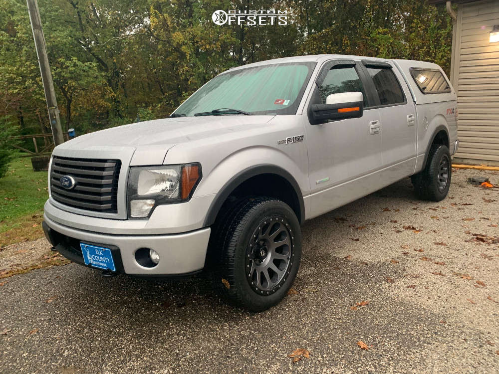 2012 Ford F-150 with 20x10 -18 Fuel Vector and 33/9.5R20 Michelin Ltx A ...