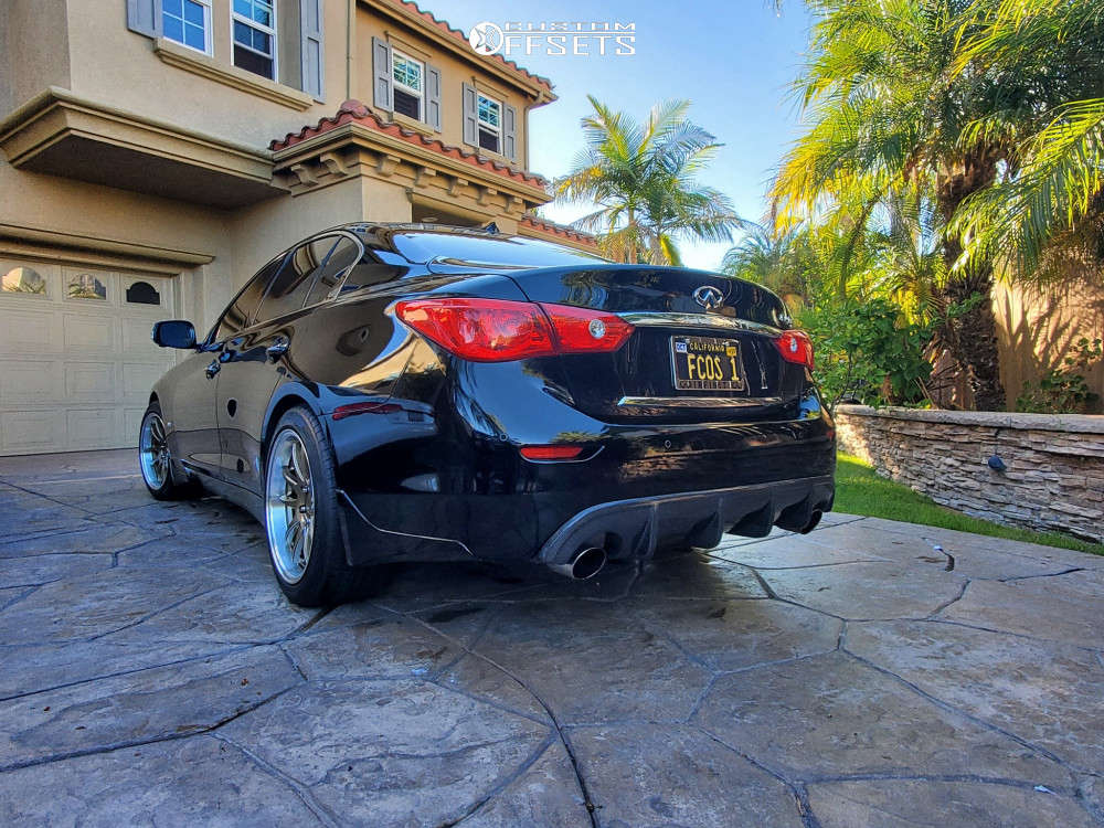2017 INFINITI Q50 with 18x9.5 30 Aodhan Ds02 and 245/45R18 Vercelli ...