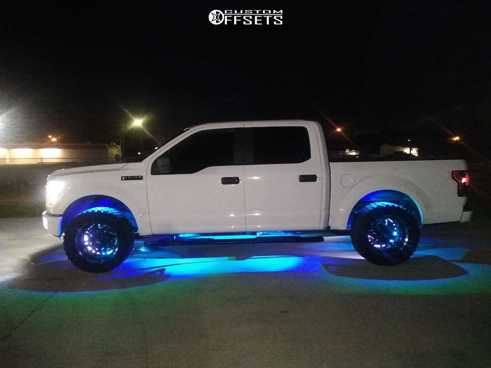 2017 Ford F-150 with 22x12 -44 Dropstars 657bm and 33/12.5R22 Atlas ...