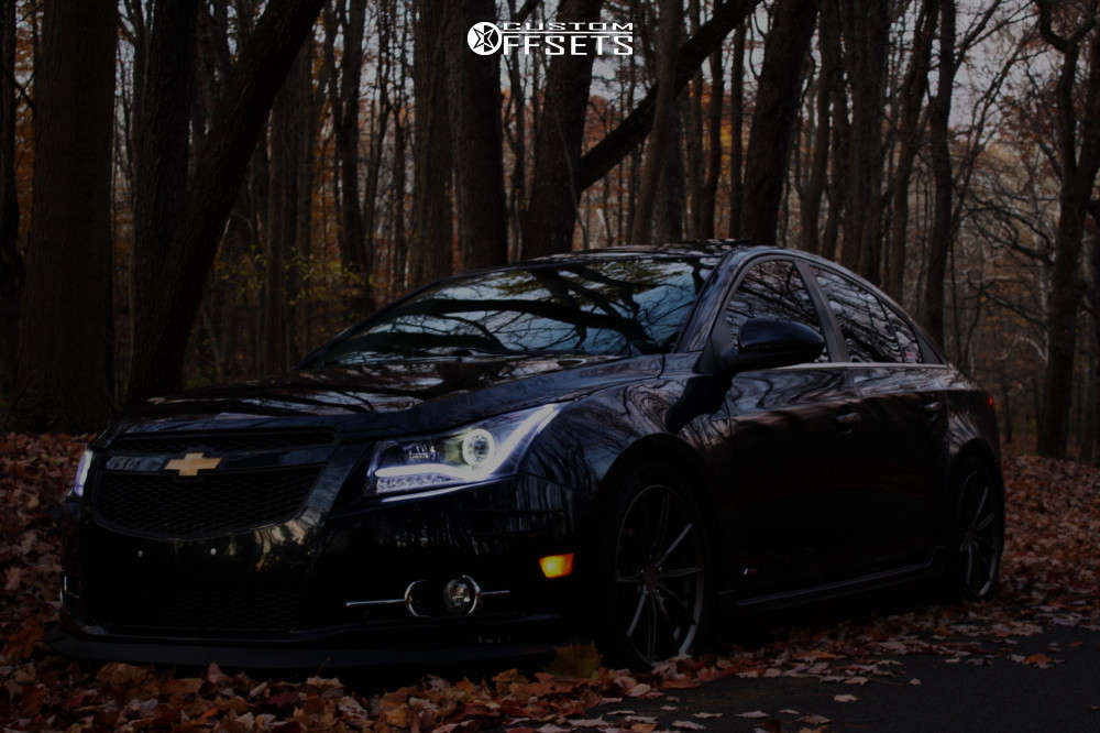 2014 Chevrolet Cruze with 18x8 40 Petrol P4b and 225/45R18 Starfire ...