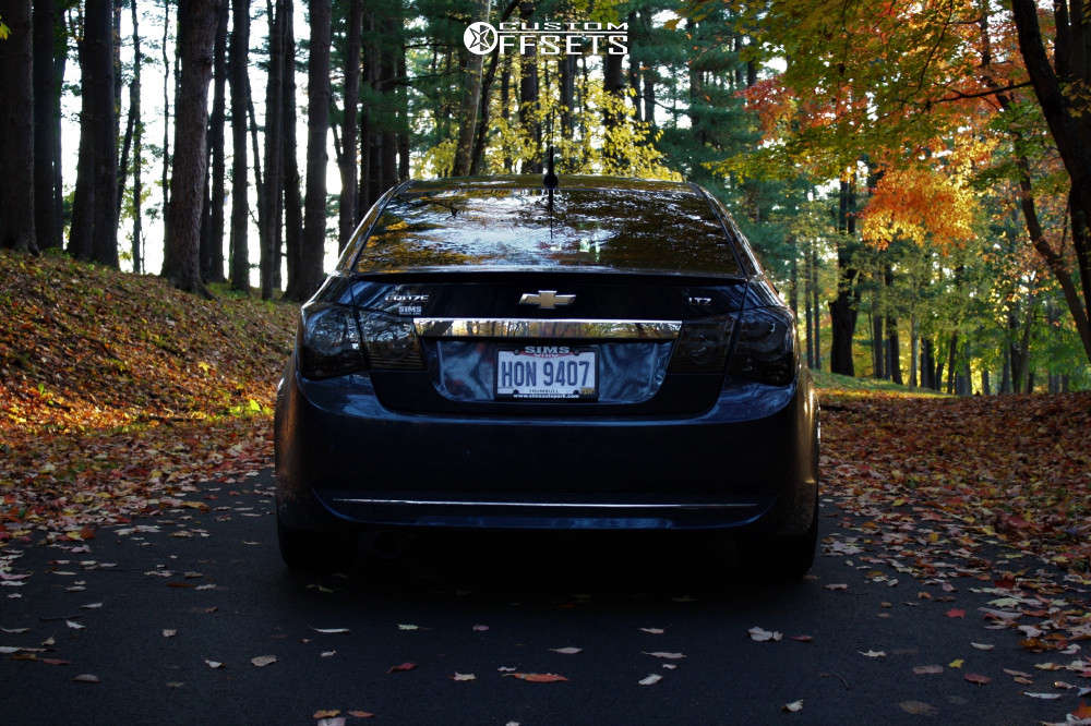 2014 Chevrolet Cruze with 18x8 40 Petrol P4b and 225/45R18 Starfire ...