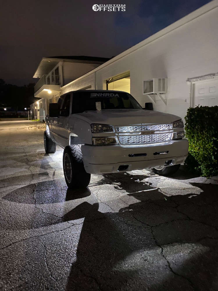 2007 Chevrolet Silverado 2500 HD Classic with 20x10 -48 KMC Km235 and ...