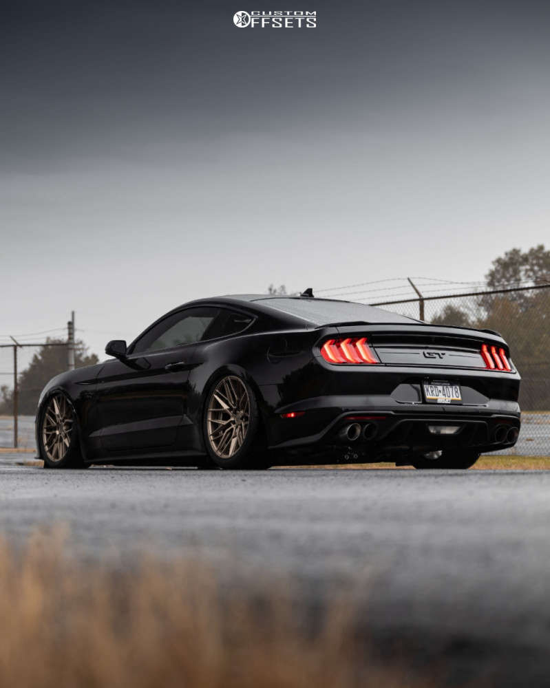 2020 Ford Mustang with 20x9 35 Niche Gamma and 275/30R20 Nitto Nt555 G2 ...