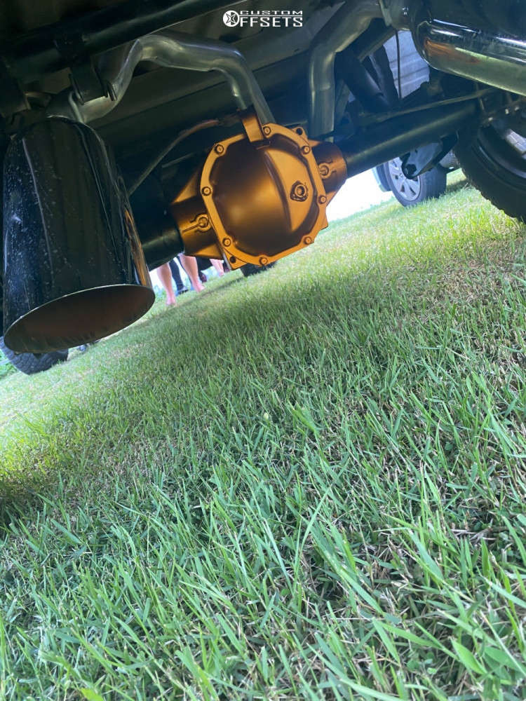 2019 Nissan Frontier with 20x10 -23 Anthem Off-Road Instigator and 32/ ...