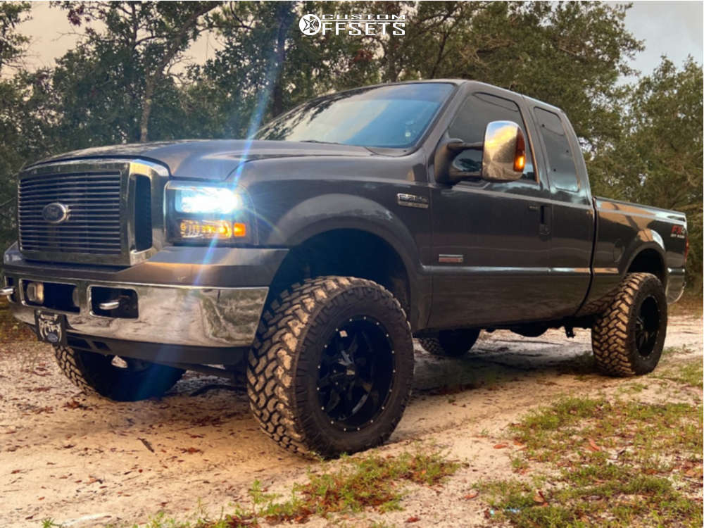 2006 Ford F-250 with 20x10 -24 Moto Metal Mo970 and 35/12.5R20 Nitto ...