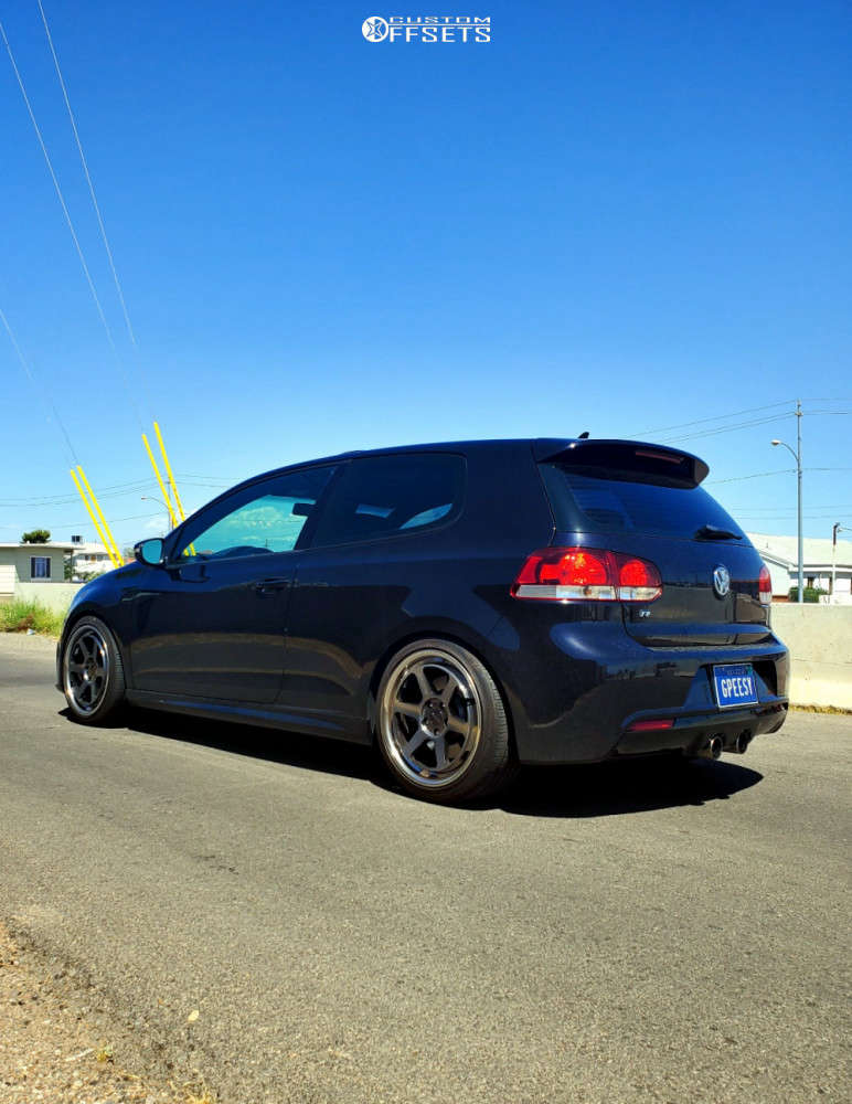2013 Volkswagen Golf R with 18x8.5 45 Klutch Slc2 and 225/45R18 Nexen ...