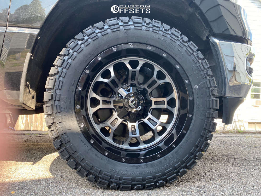 2019 Ram 1500 with 20x10 -19 Fuel Crush and 33/12.5R20 Kenda Klever At ...