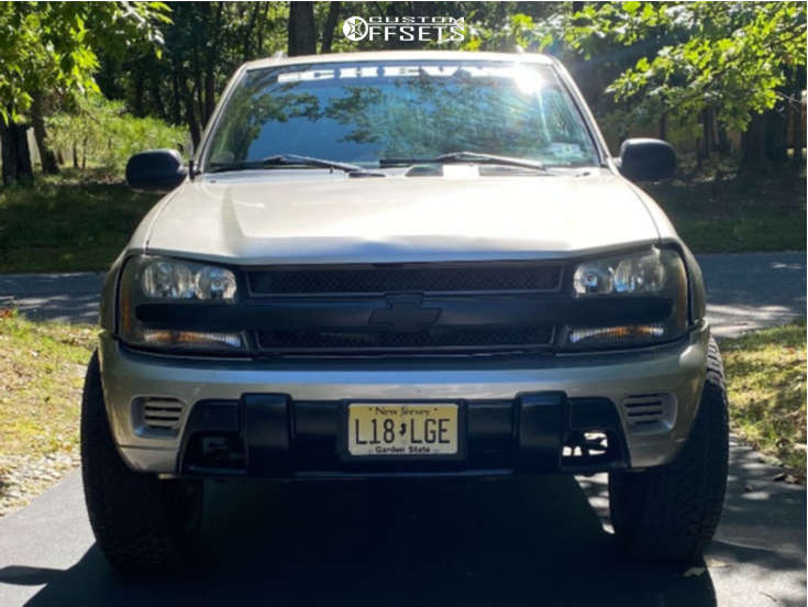 2002 Chevrolet Trailblazer with 16x8 0 Pro Comp Stryker and 285/75R16 ...