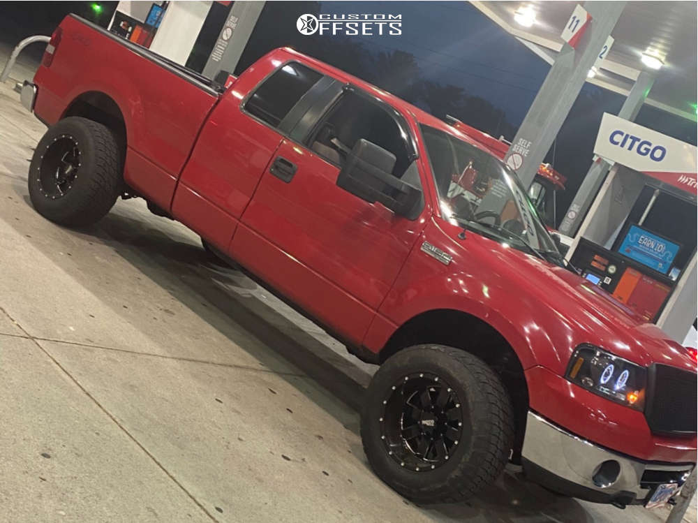2006 Ford F-150 with 20x12 -44 Moto Metal MO962 and 295/60R20 Nitto ...