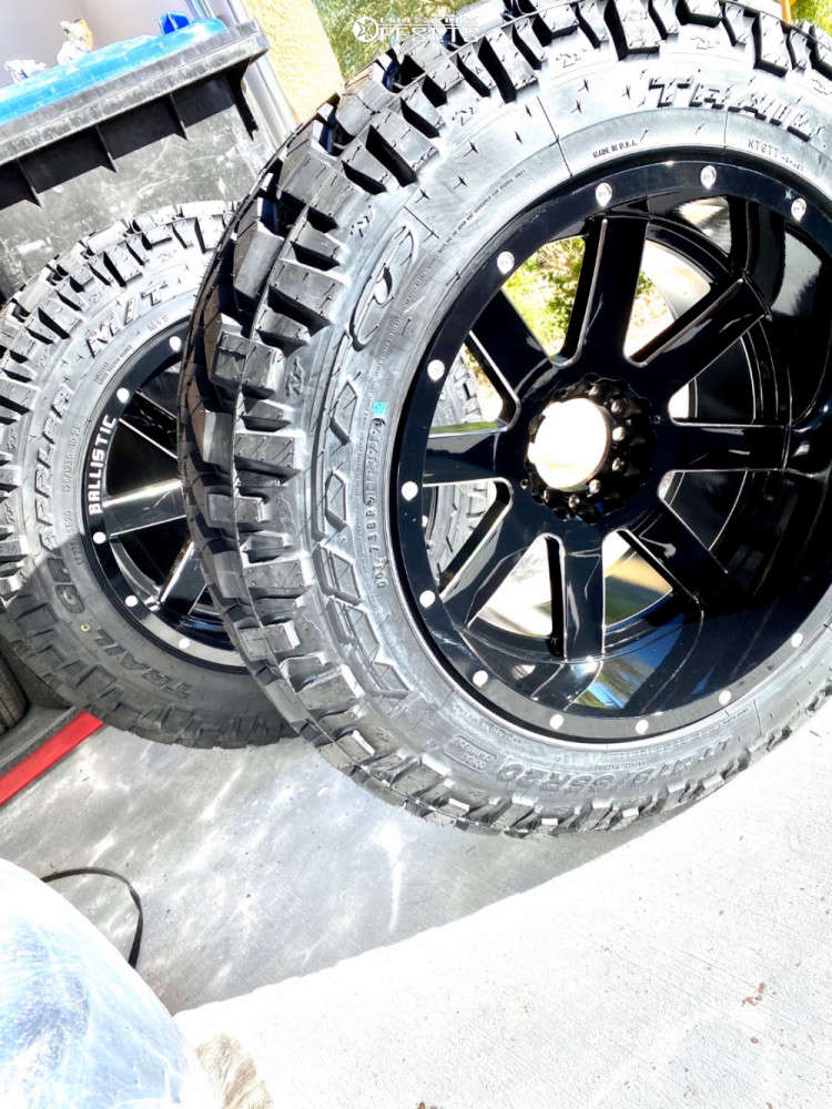 2019 Ram 1500 with 20x12 -44 Ballistic Rage and 35/12.5R20 Nitto Trail ...