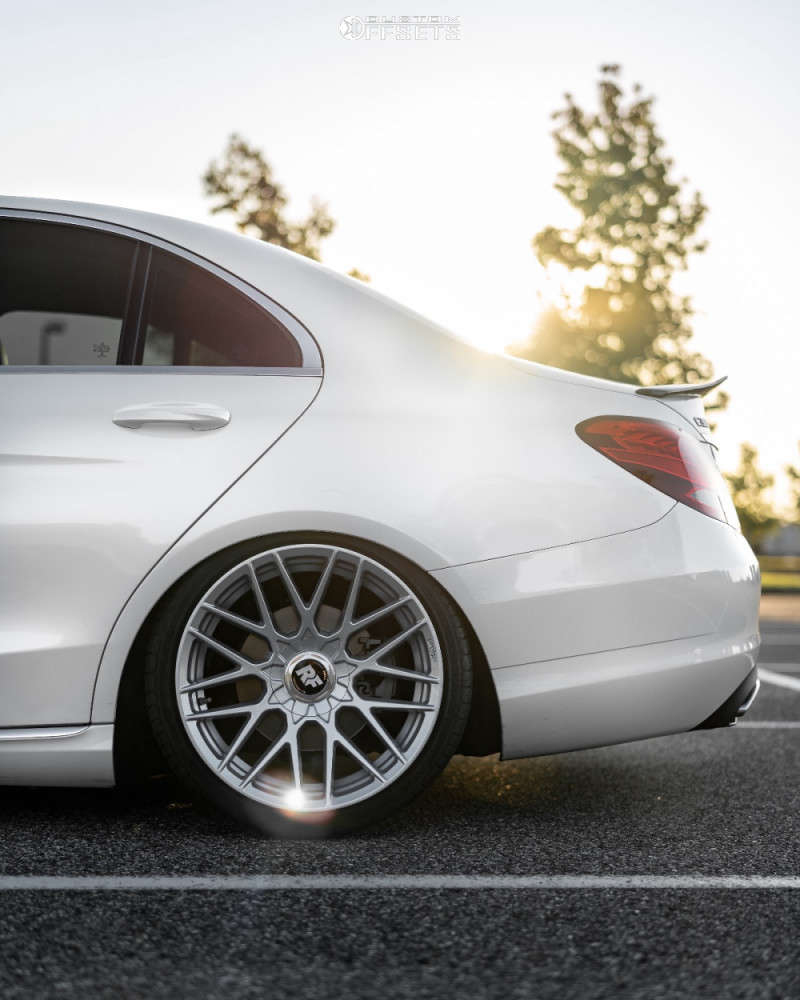 2015 Mercedes-Benz C300 with 19x10 35 Rotiform Rse and 235/35R19 ...
